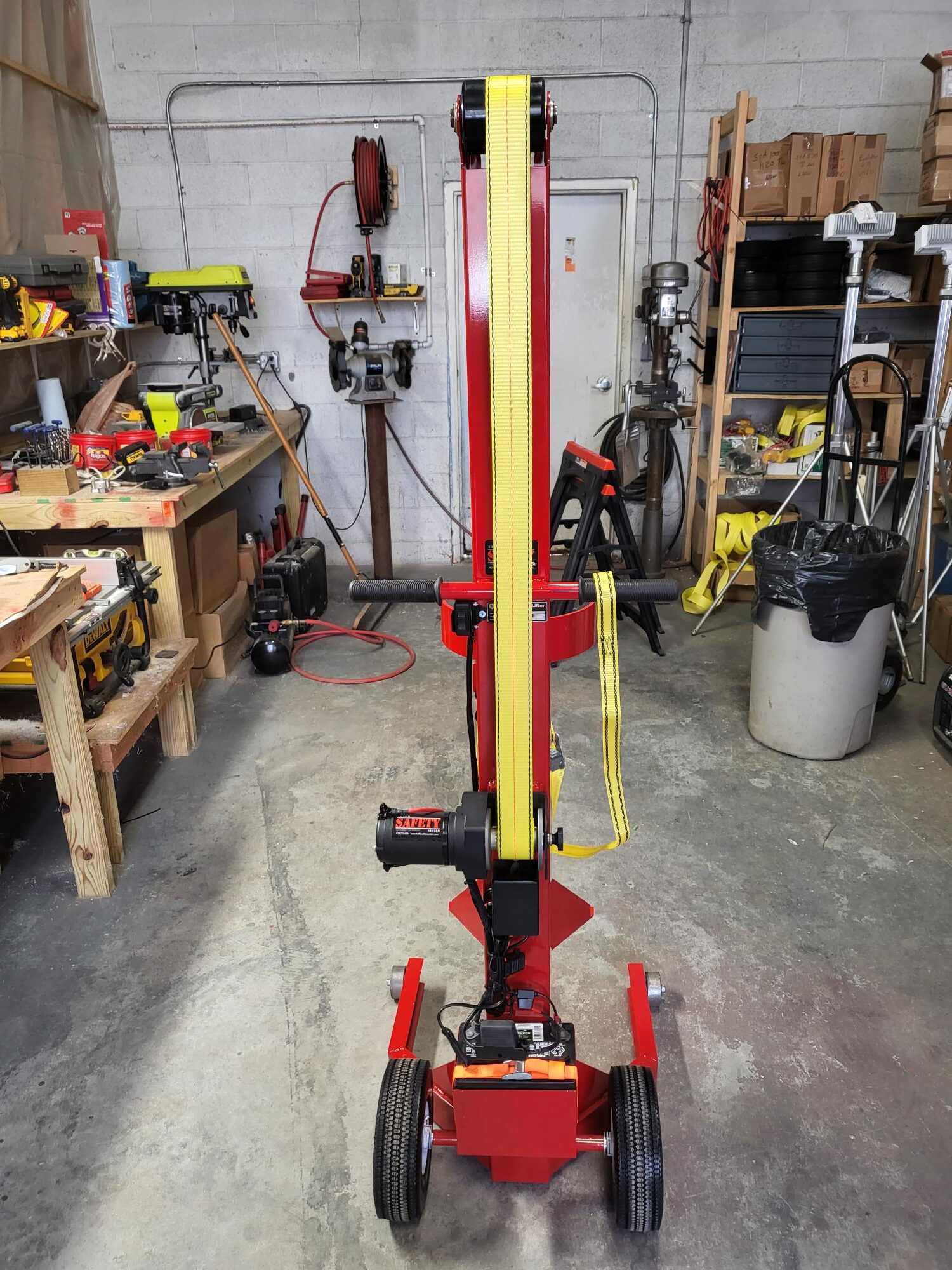 Tank Lifter 12 volt Compressed Gas Cylinder Handler TSS100-TL-12v ...